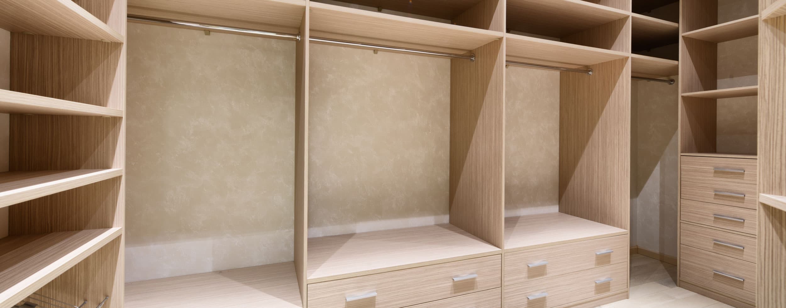 Designo Dressing : Penderie sur mesure à Madagascar